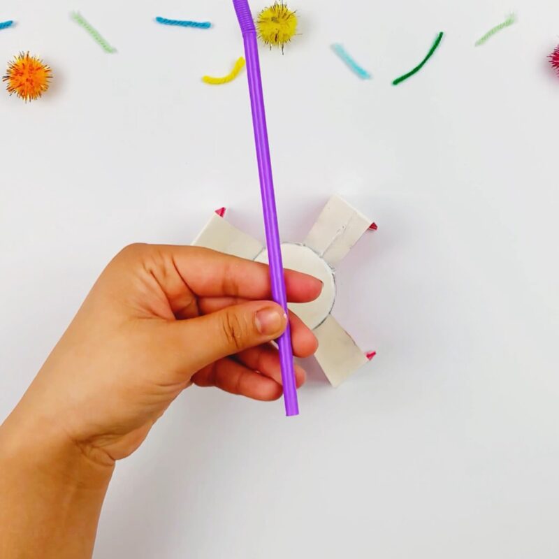 How to Make a Perfect Paper Cup Mechanical Claw Machine {Craft} | Skip ...